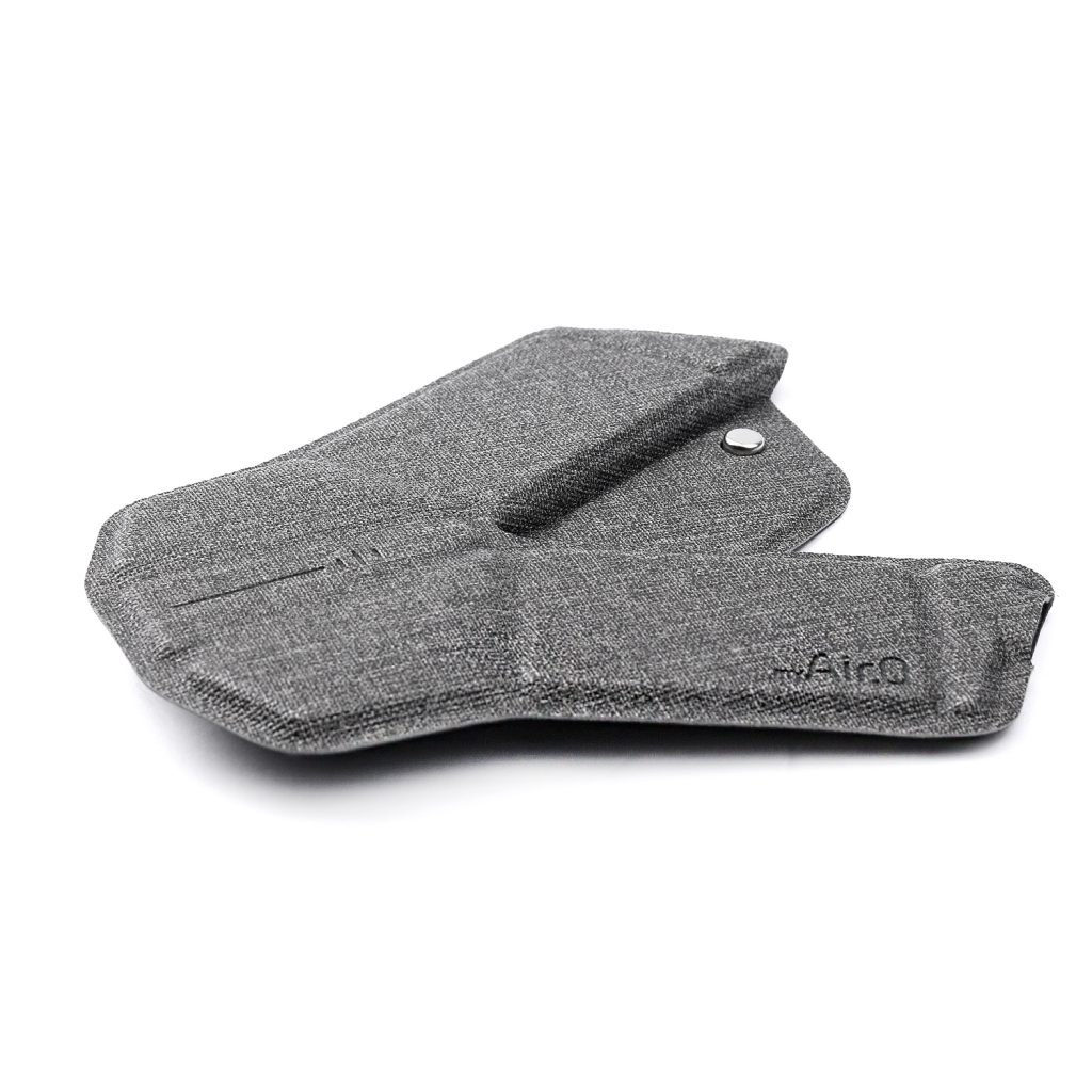 OriMouse｜ 0.5秒で薄さ5ミリからフルサイズマウスに変形する折り紙構造のワイヤレスマウス